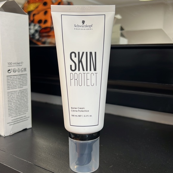 Schwarzkopf | Hair | Schwarzkopf Professional Skin Protect Barrier ...